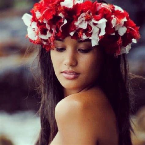 Pin By Tamara Manley On Hula Dancers Hawaiian Woman Polynesian Girls