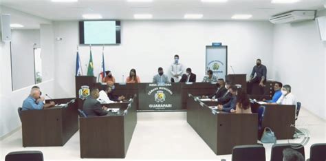 Vereadores derrubam veto do prefeito e todos servidores da saúde de
