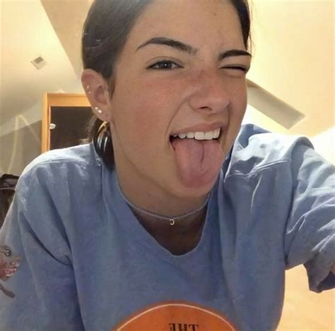 Charli Charli Damelio Aesthetic Girl Tongue Beautiful Teeth Porn Sex