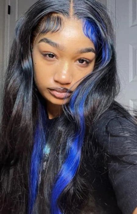 Cool Skunk Stripe Hair Ideas For The Trend Spotter