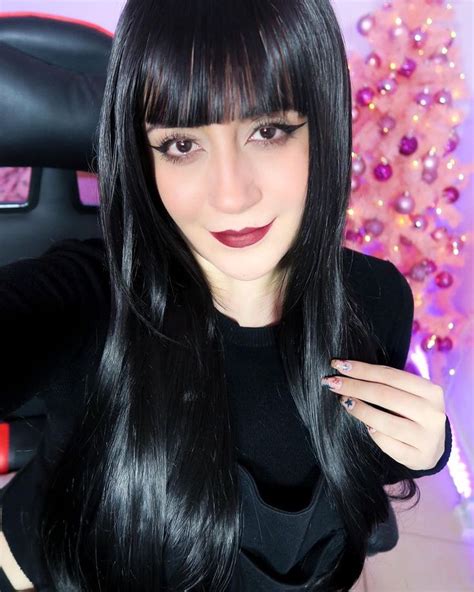 Bianca Juarez en Instagram Holi crayoli Te veo más tarde en stream