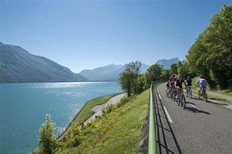 Annecy Tour du lac d Annecy en piste cyclable Spot de cycling à