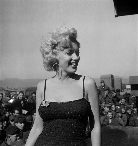 Celebrity And Entertainment Look Back At Marilyn Monroes Iconic Glamour In These 19 Gorgeous