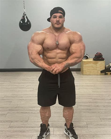 Nick the Mutant WalkerはInstagramを利用しています Post chest pump Sitting