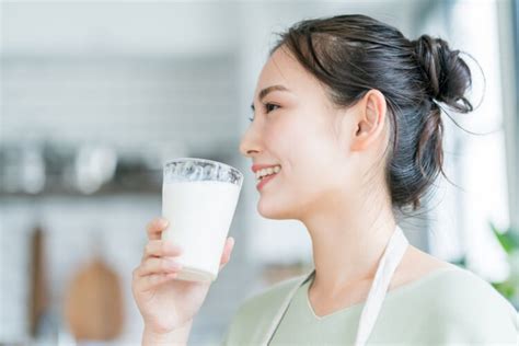 育乳牛乳でバストアップできるきな粉を入れるといい栄養士が解説 mocobe モコビ