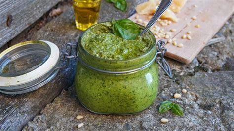 Pesto Alla Genovese Che Non Diventa Mai Scuro Ricetta Veloce Davide