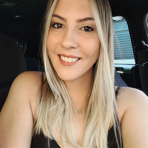Juliakleine Abre Bio