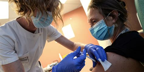 Vaccin Contre Le Covid Un Premier Rapport Positif Sur Les Effets