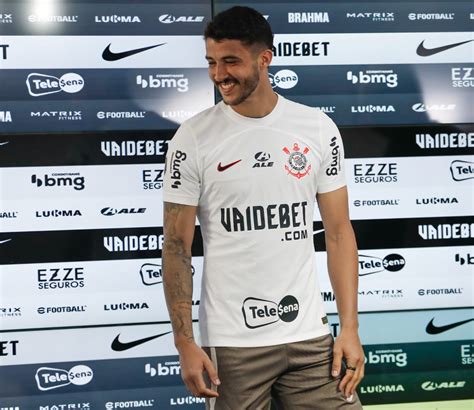 Corinthians Apresenta Zagueiro Gustavo Henrique CBN Campinas 99 1 FM