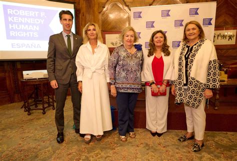 Acercando los derechos humanos a los jóvenes María Díaz de la Cebosa