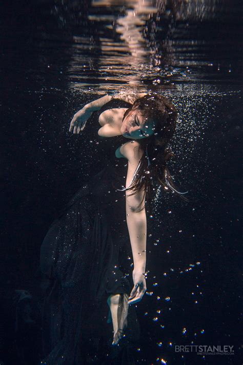 Auckland New Zealand Underwater Glamour Photoshoot Brett Stanley