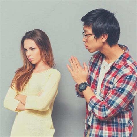 Early Red Flags In A Relationship You Should Never Ignore Happier