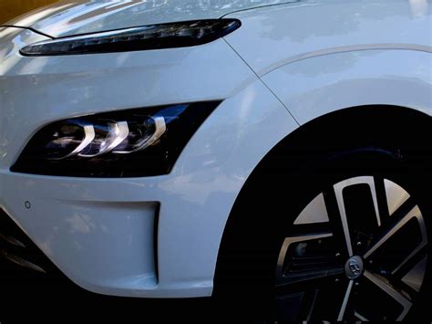 Hyundai Kona chega mais barato do que o esperado em versões híbrida e