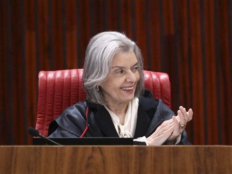 Cármen Lúcia é eleita presidente do TSE pelos próximos dois anos Nunes