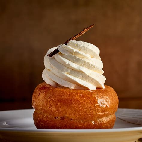 Recette Savarin Au Rhum Cuisine Madame Figaro