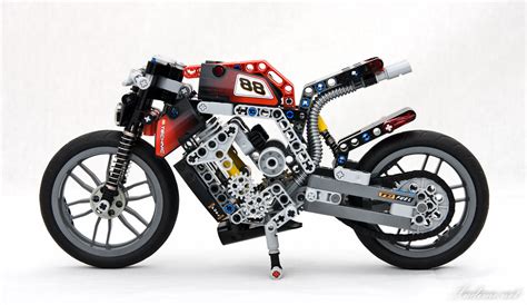 LEGO TECHNIC MOTORCYCLES 8051 Streetfighter Naked Version By Ludime