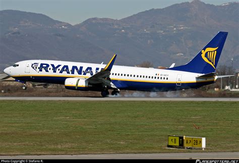 EI DCY Ryanair Boeing 737 8AS WL Photo By Stefano R ID 161515