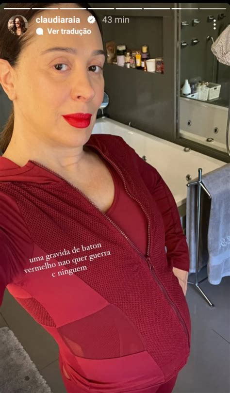 look de ginástica Cláudia Raia mostra barrigão para a web