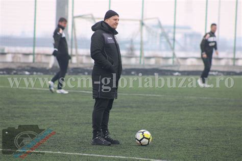 Victorie pentru elevii lui George Timiş în primul amical al iernii
