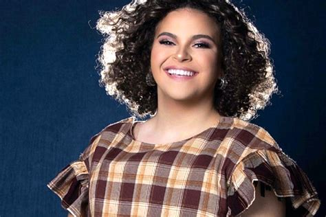 Lucerito Mijares Es Criticada Le Dicen Que Es Anciana