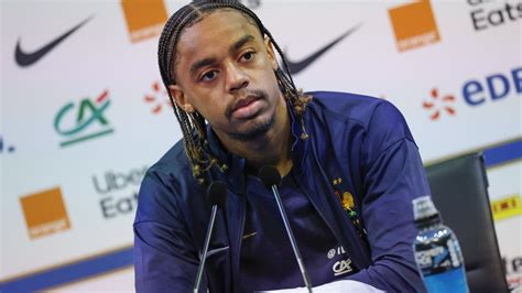 Mercato Le PSG Va Mettre Barcola En Grand Danger Le10sport