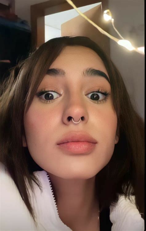 ɴᴇᴡ ᴘᴏsᴛ sɪ ʀᴇsᴜʙᴇs ᴅᴀ ᴄᴄ ᴀ ʟᴀ ᴄʀᴇᴀᴅᴏʀᴀ Fotos de muchachas