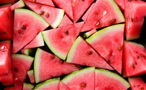 6 beneficios de comer sandía todos los días