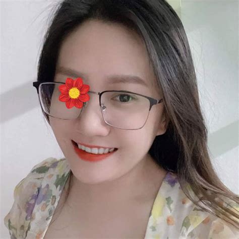 Anh Ngọc Máy bay bà già Kim Mã tìm phi công trẻ quan hệ kín đáo