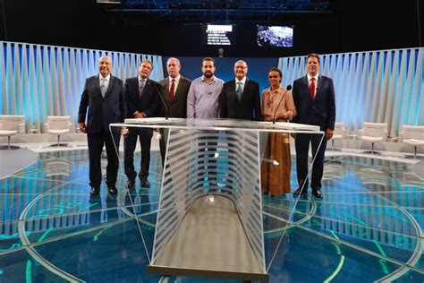 Veja o que é FATO ou FAKE nas falas dos presidenciáveis no debate da