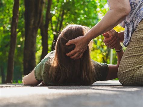 Padaczka epilepsja objawy przyczyny i leczenie Czy można
