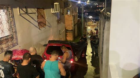 Homem Morto A Tiros Ap S Entrar Em Beco No Bairro Compensa Em Manaus