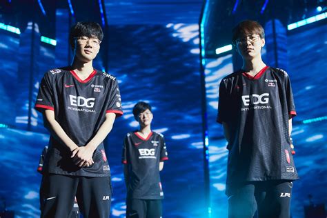 Nhận định kèo Esport LOL EDward Gaming vs Thunder Talk Gaming LPL