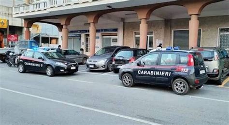 Imperia bambino di due anni cade dal balcone è grave Nel 2017 il