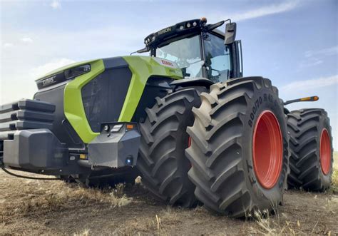 Claas Adds To Its Tractor Offerings Grainews