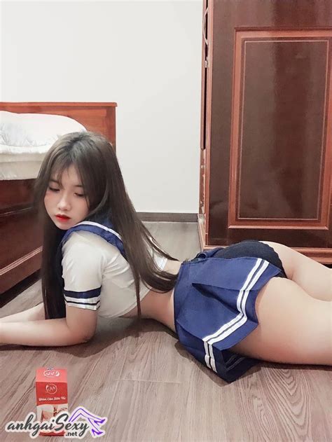 99 Ảnh Gái Xinh Hở Hang Mặc Bikini Lộ Mông Ngực Sexy Final Blade
