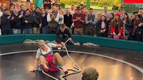 Nackt Spinning Blumenbassetti Ch