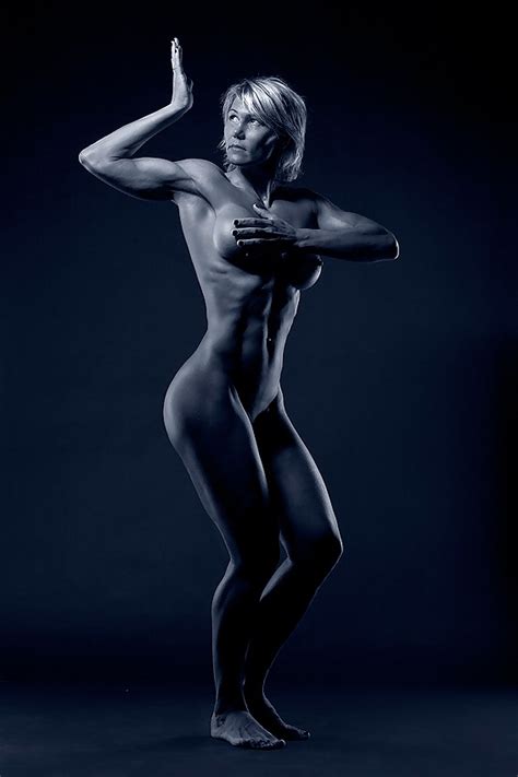Olga Kurkulina Nude VoyeurFlash