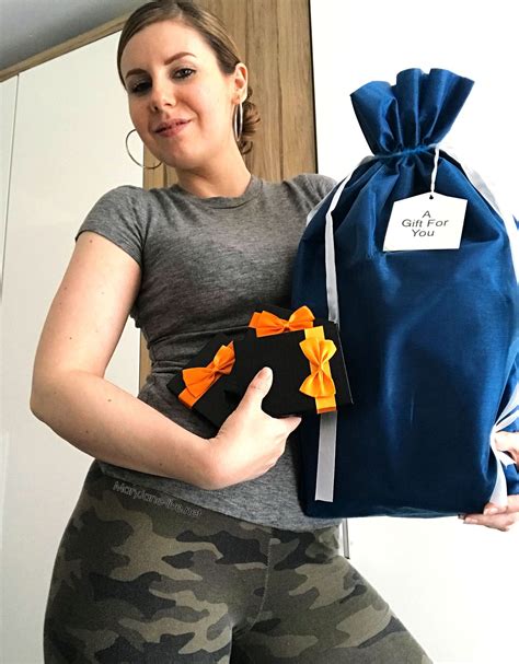 TW Pornstars MaryJane Twitter Morgen Ist Mein Geburtstag Und Heute