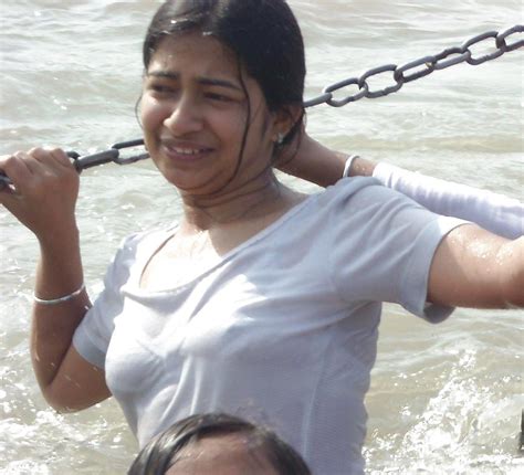 Indian Girls Bathing At River Ganga Porn Pictures Xxx Photos Sex Images 683650 Pictoa
