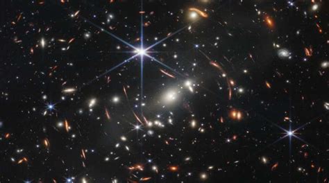 Physik News Erste Bilder Vom James Webb Weltraumteleskop