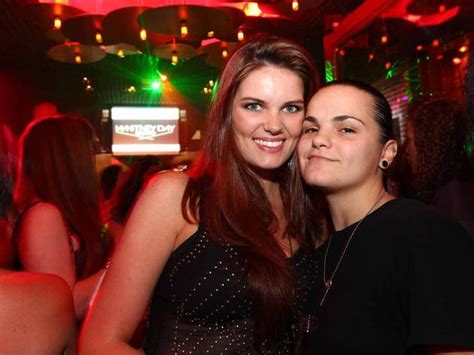 Sexy Lesbians Humping Whittleonline