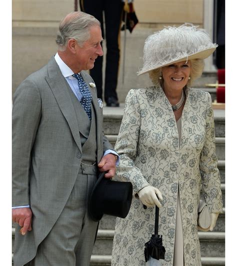 Foto Rei Charles Iii Teme A Forma Que A Esposa A Rainha Consorte