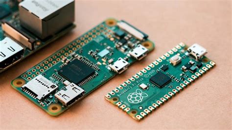Everything About The Raspberry Pi Pico PiCockpit Monitor And
