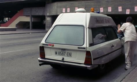 IMCDb org 1982 Citroën CX Ambulancia Reflex 2500 D Petit GVN Série 2