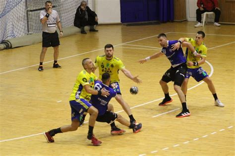 Liga Zimbrilor Etapa A Asea Ncepe La Foc Ani Handbal Mania
