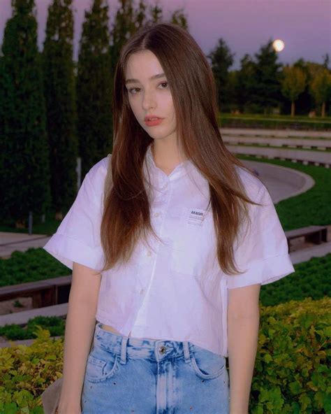 Menawan 10 Pesona Dasha Taran Yang Curi Perhatian Agency Korea Dailysia
