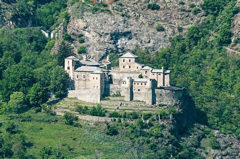 5 Luoghi Da Scoprire Attorno Ad Aosta Mete Weekend