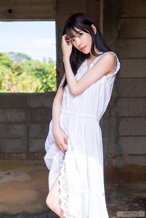 Nude Pictures Karen Kaede 楓カレン Graphis Gals Tropical Tour Vol 01