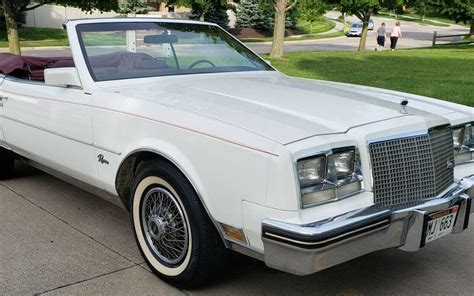 060420 1982 Buick Riviera 1 Barn Finds