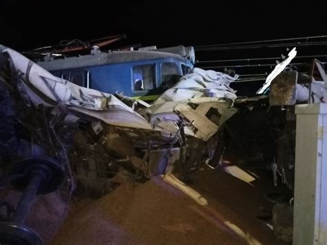 Wypadek na torach w Kuźni Raciborskiej Zderzyły się dwa pociągi